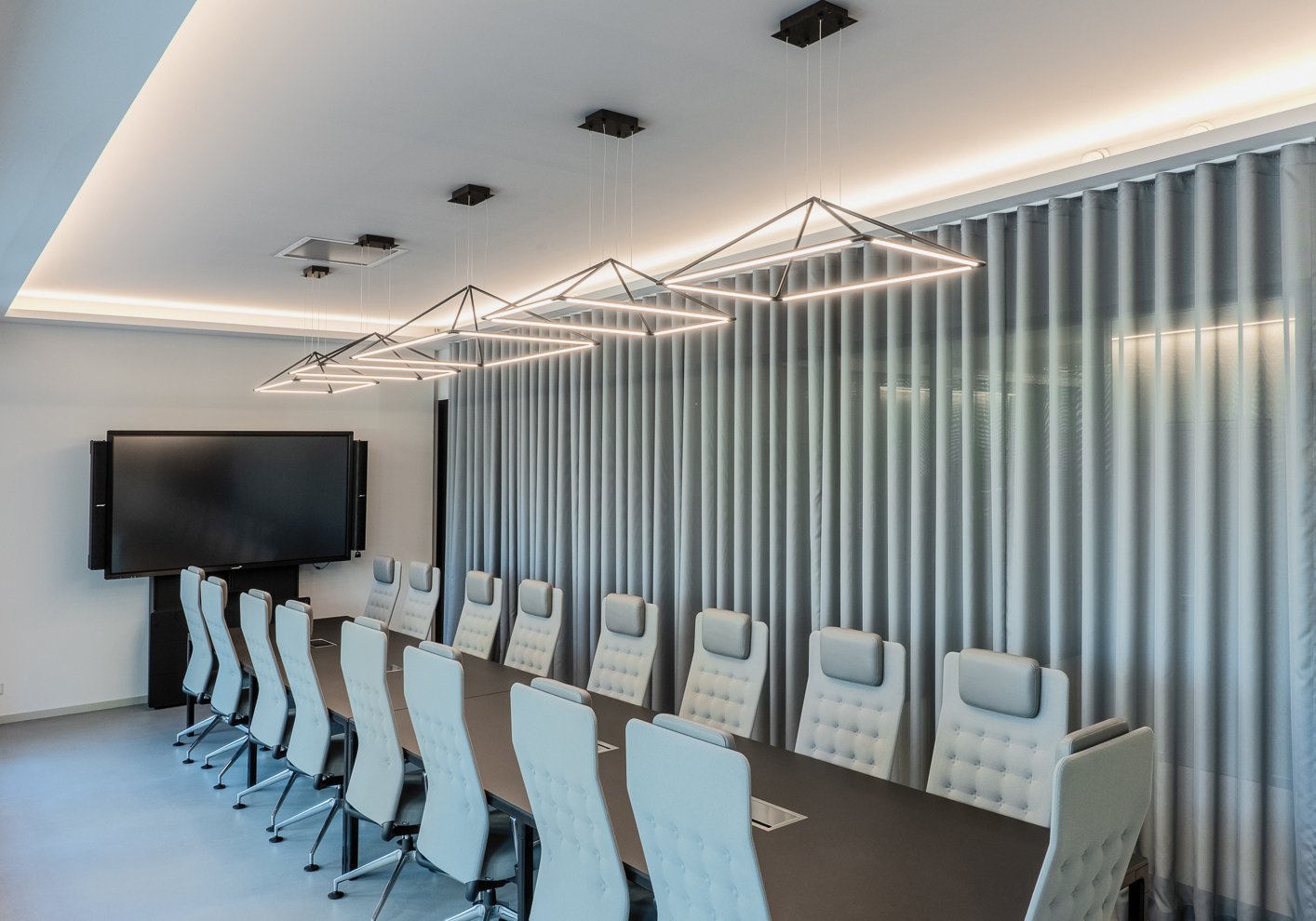 Better Light, Better Work: How to Light Your Office For Productivity